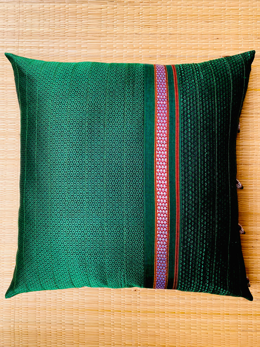 Varnaah Hasiru 16x16 Cushion Cover w. Gubbis – KaleNele