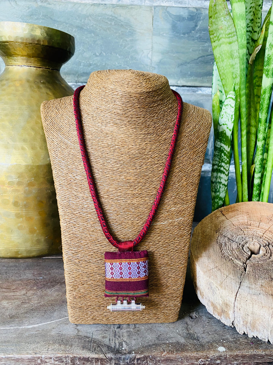 Potli Tawiz Maroon (Silver) Necklace – KaleNele
